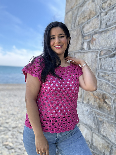 Ravelry: Grand Arches Summer Top pattern by Leonela Cevallos