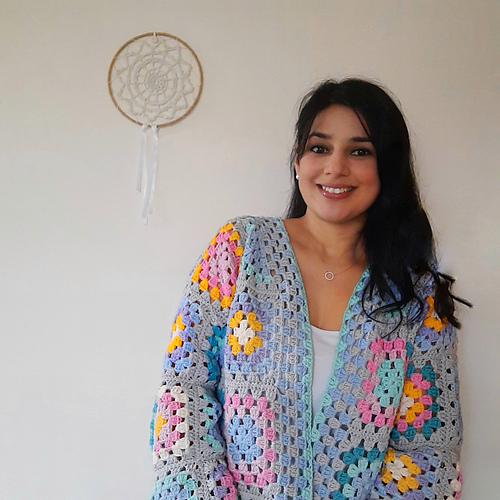 Ravelry: Granny square Cardigan pattern by Leonela Cevallos