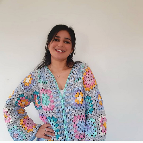 Ravelry: Granny square Cardigan pattern by Leonela Cevallos