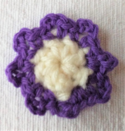 Ravelry: Little Picot Flowers pattern by Lucy of Attic24