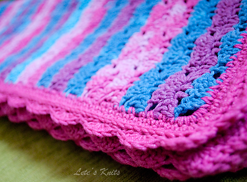 Ravelry: Upsy Daisy Blanket pattern by Justyna Lorkowska