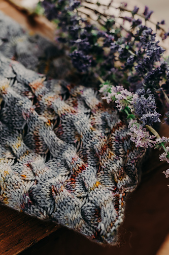 Ravelry: Nebula pattern by Justyna Lorkowska