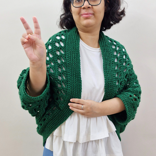 Ravelry: Forest Leaves Cocoon Shrug pattern by Akita Daga