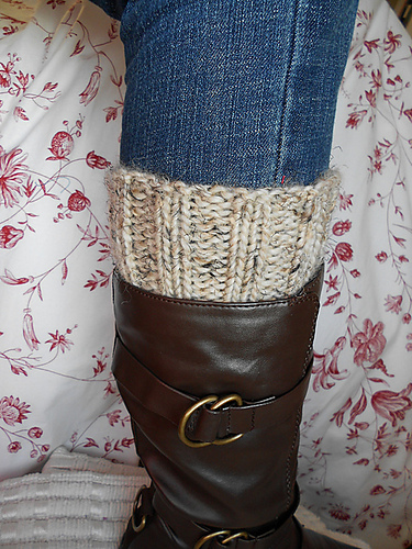 Ravelry: Basic Boot Cuff pattern by Mindy Lewis