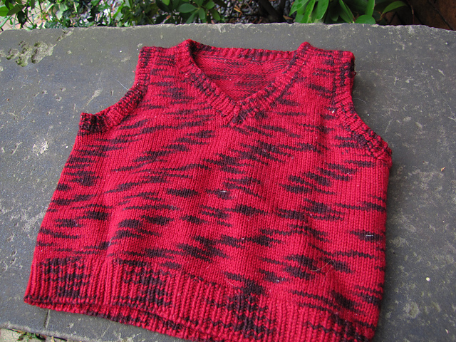 Ravelry: A vest like Maria's pattern by Amy Bonaquist