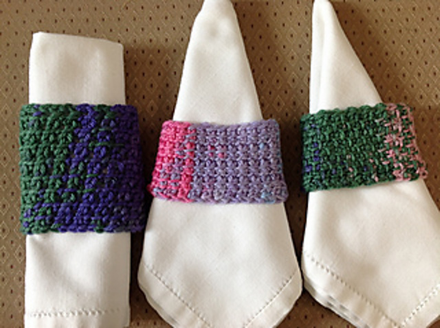Ravelry: Napkin Rings pattern by Dela Wilkins