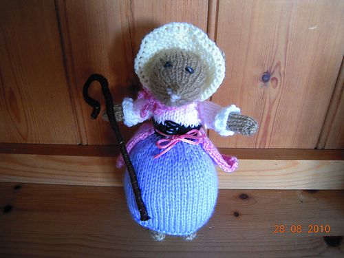 Ravelry: Nursery Rhyme Mice pattern by Alan Dart