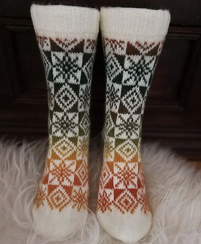 Ravelry: Selbusokker VIP pattern by Lill C. Schei