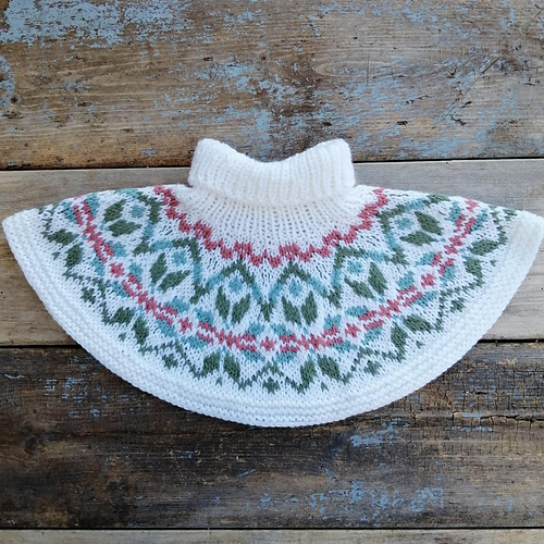 Ravelry: Out and Play Neckwarmer pattern by Marianne Sinclair