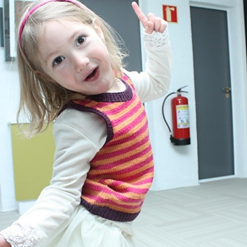 Ravelry: Vill Vest pattern by Lisa LilleNor