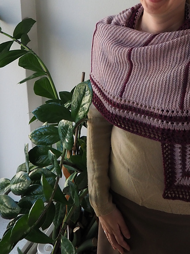 Ravelry: Surrender pattern by Pauliina Kuunsola