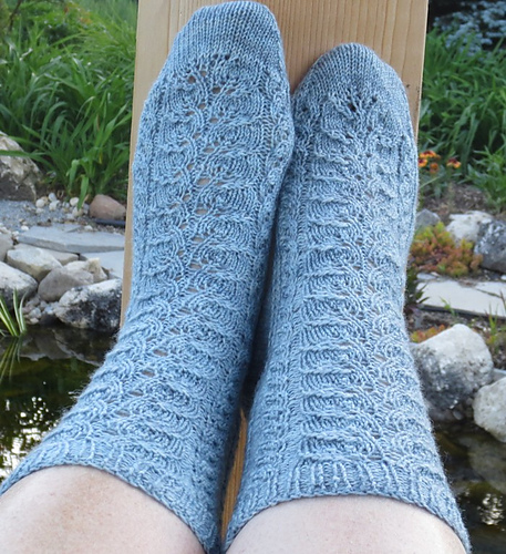 Ravelry: Picea Socks pattern by Linda Choo