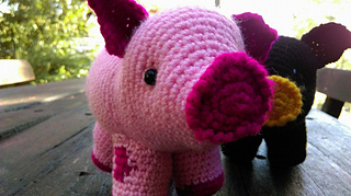 Ravelry: LindaDavie's 'Strawberry Piglet'