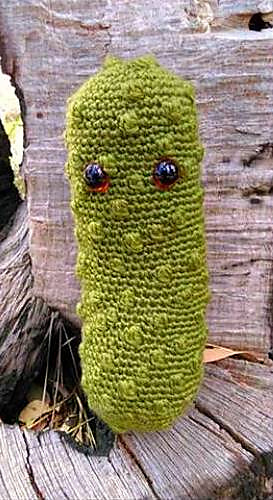 Ravelry: LindaDavie's Christmas Pickle