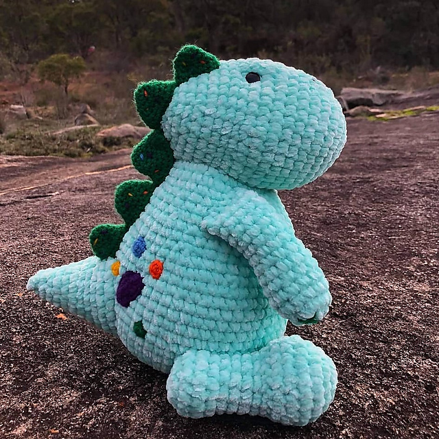 Ravelry: LindaDavie's 'Pickle' the Dinosaur, 'Pickled Pink' and 'Cousin ...