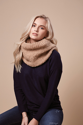 Ravelry: Textured Snood pattern by Quail Studio