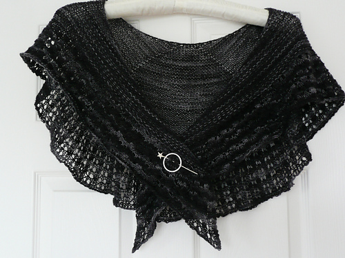 Ravelry: Beautiful cobweb pattern by Susan Ashcroft