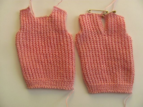 Ravelry: 1:6th scale Broken Rib Sweater pattern by Frances Powell