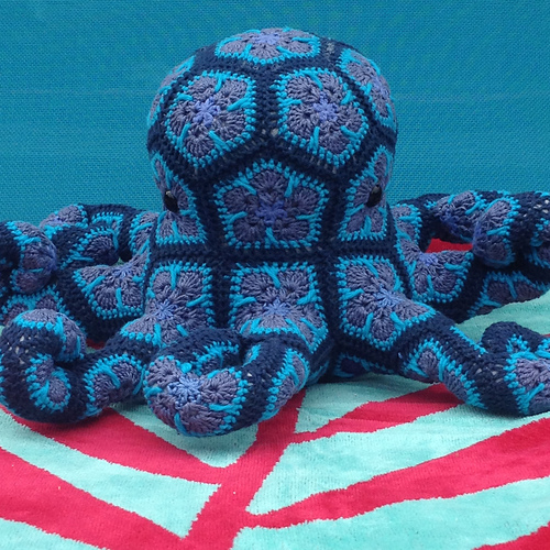 Ravelry: Octavius the African Flower Octopus pattern by LineandLoops