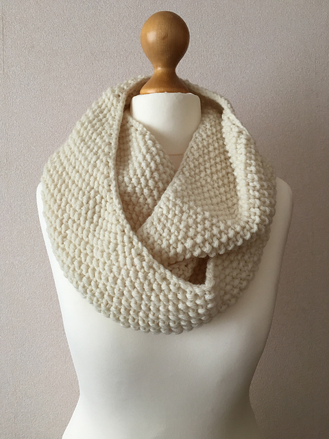 Ravelry: Seed Stitch Infinity Scarf pattern by LisaLovesKnitting