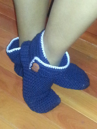 Ravelry: Slipper Boots pattern by Denisse Esparza