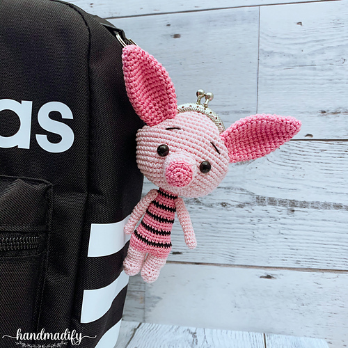 Ravelry: Piglet Coin Purse pattern by Trang Minh