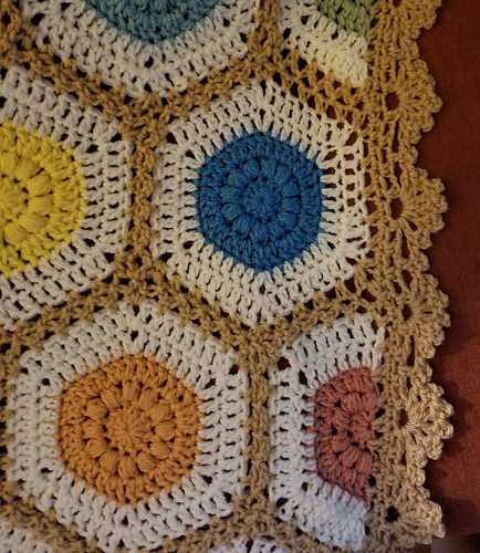 Ravelry: Nana's "Puff Circle Hexagons" & Half Hexagons pattern by D Maunz