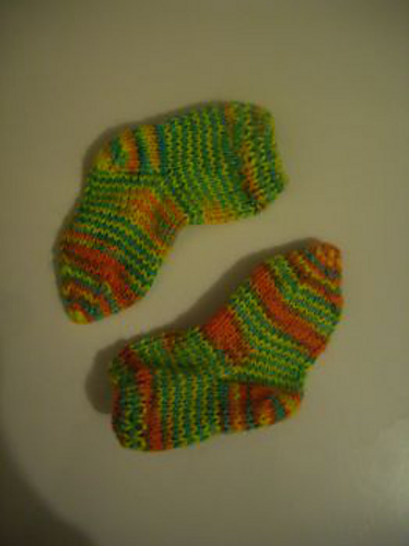 Ravelry: Double Point Baby Socks pattern by Kristin Dyer