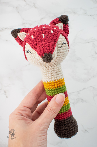 Ravelry: Sleepy Fox rattle toy pattern by Ana Carolina Figueiredo
