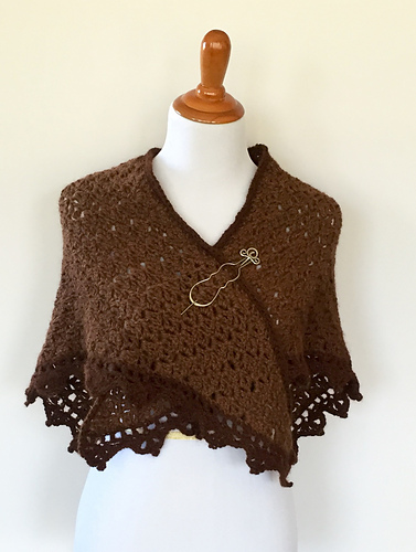 Ravelry: Alpaca Triangle Shawl or Scarf pattern by Angela Plunkett