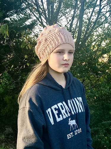 Ravelry: Snowballs Hat pattern by Angela Plunkett