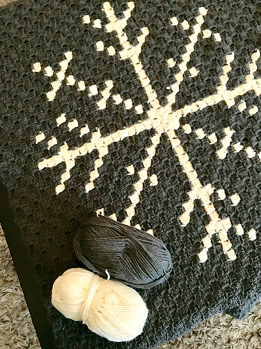 Ravelry: Snowflake Afghan pattern by Angela Plunkett