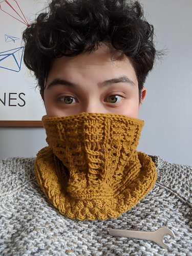 Ravelry: Tidebreaker pattern by Luke Gilligan