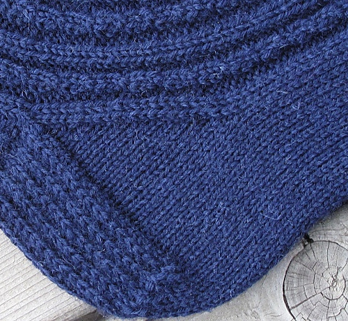 Ravelry: Easy Twist Socks pattern by Joan Janes