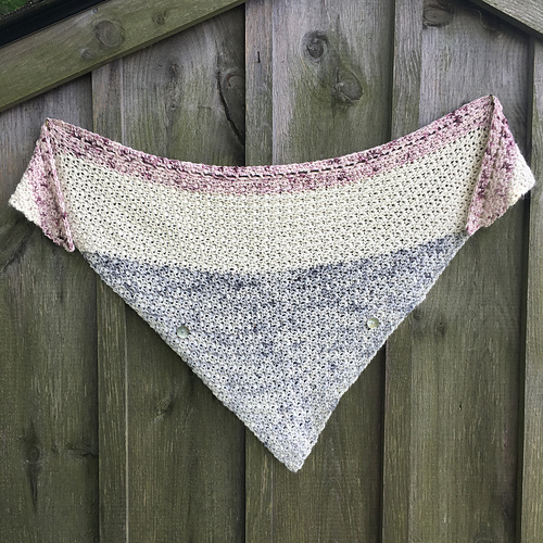 Ravelry: Farm Girl Shawl pattern by Liz Alvino