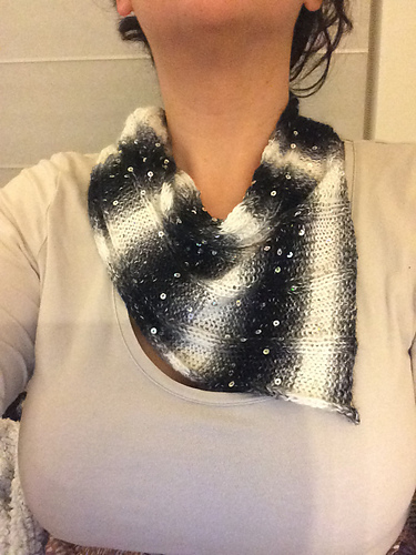 Ravelry: Ribbed Shell Cowl pattern by Gretchen Tracy