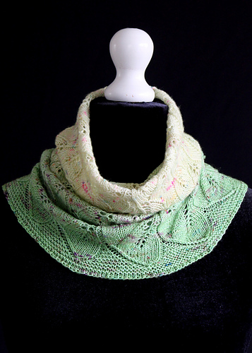 Ravelry: Cashie pattern by Liz Corke