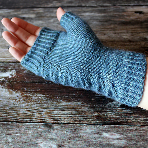 Ravelry: Keechan pattern by Liz Corke