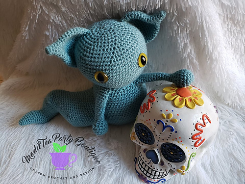 Ravelry: Tatzelwurm Cryptid pattern by Lizzie Livett-Buchanan