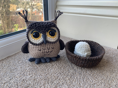 Ravelry: Owl with Hatching Owlet pattern by Laura Sutcliffe
