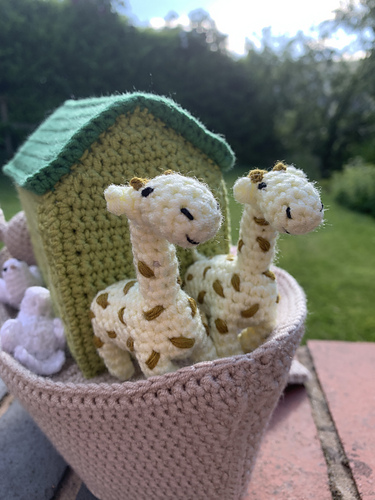 Ravelry: Noah's Ark & Animals pattern by Laura Sutcliffe