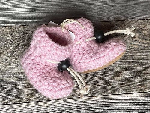 Ravelry: Sheepskin Slippers for Children pattern by Christine Kitchen