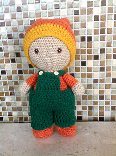 Ravelry: Weebee Doll - Mix and Match Clothing pattern by Laura Tegg