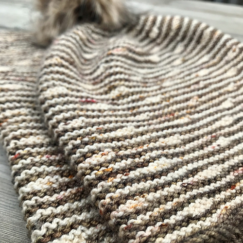 Ravelry: Cavaletti Hat and Cowl pattern by Laura Jones