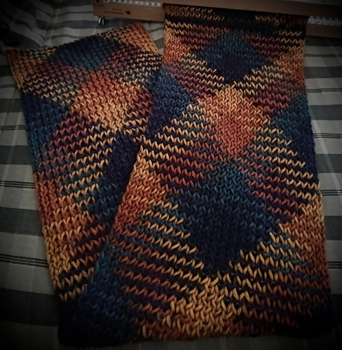 Ravelry: Loom Knit Planned Pooling/Magic Plaid Scarf pattern by Mary Uriano