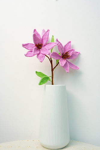 Ravelry: Crochet Magnolia Flower pattern by Loopara Crochet