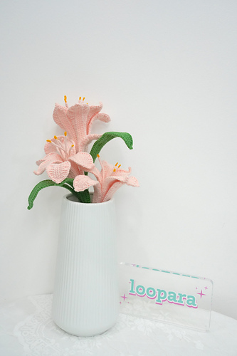 Ravelry: Crochet Alstroemeria Flower pattern by Loopara Crochet