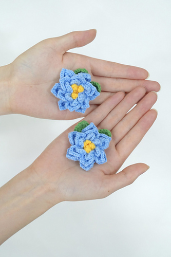 Ravelry: Crochet Gardenia Flower Applique pattern by Loopara Crochet