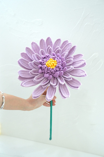 Ravelry: Crochet Gerbera Daisy pattern by Loopara Crochet