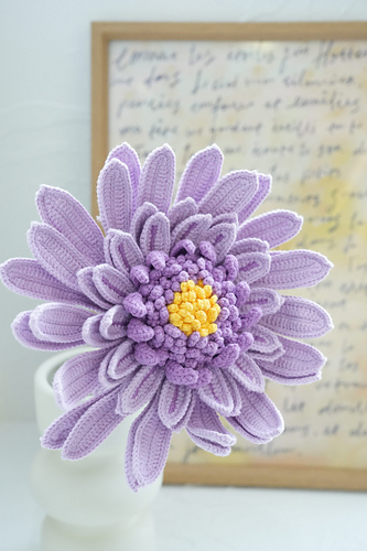 Ravelry: Crochet Gerbera Daisy pattern by Loopara Crochet